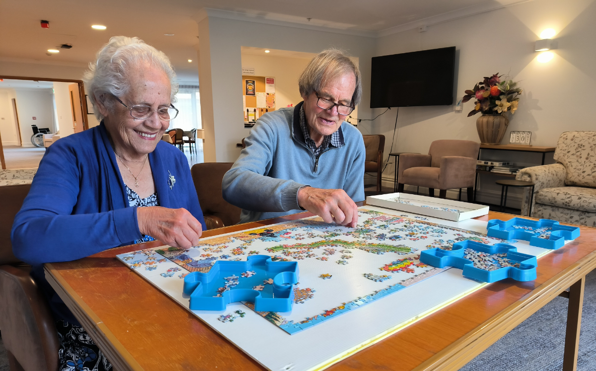 Puzzling people – Finding fun in jigsaws - News & Articles • Arvida